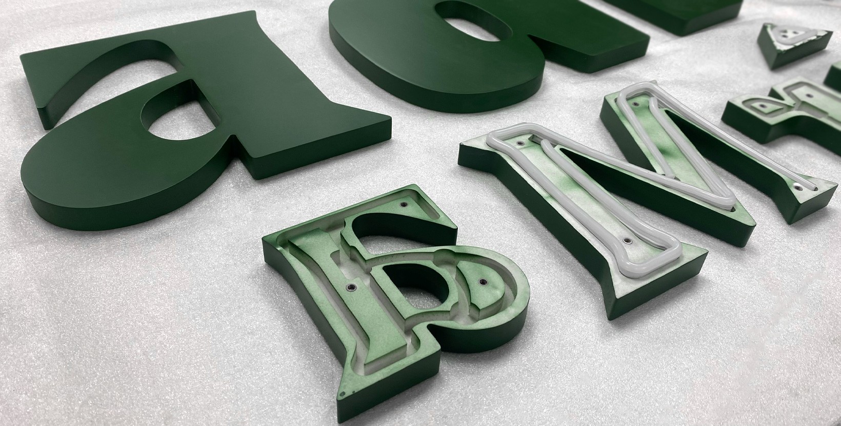 Lettres rétro-éclairées par LED de PVC | Lettre LED en relief