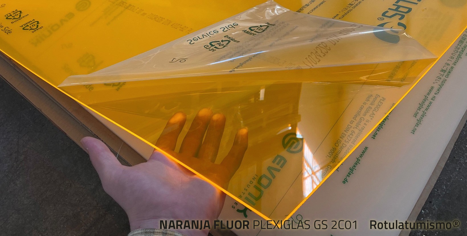 Plexiglas fluorescent | Plaques étrhacrylate fluorescent