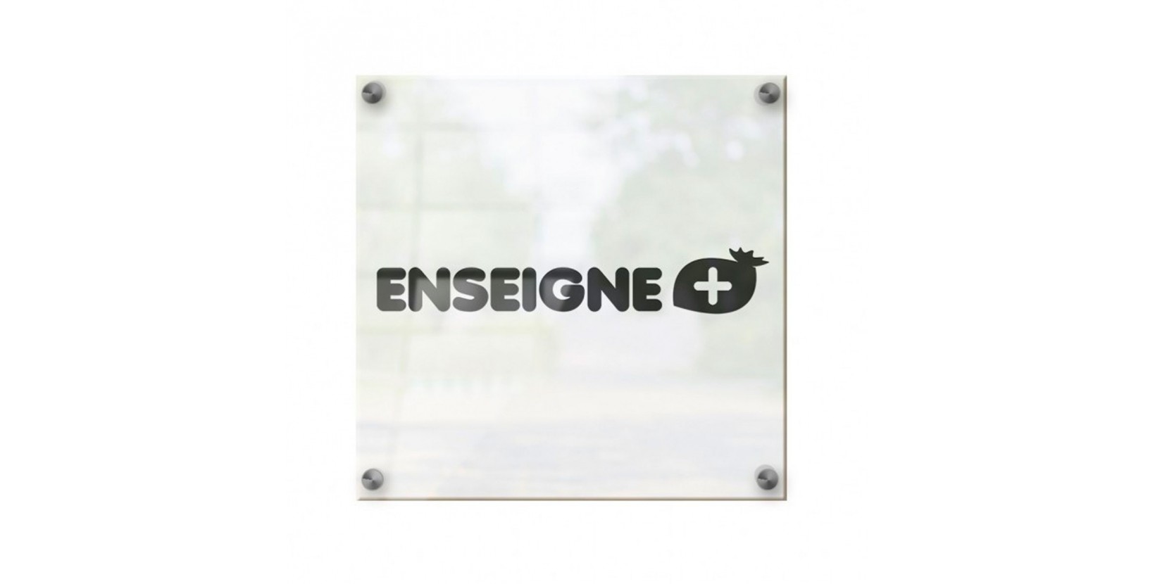 Lettrage sur plaque en plexiglas transparent