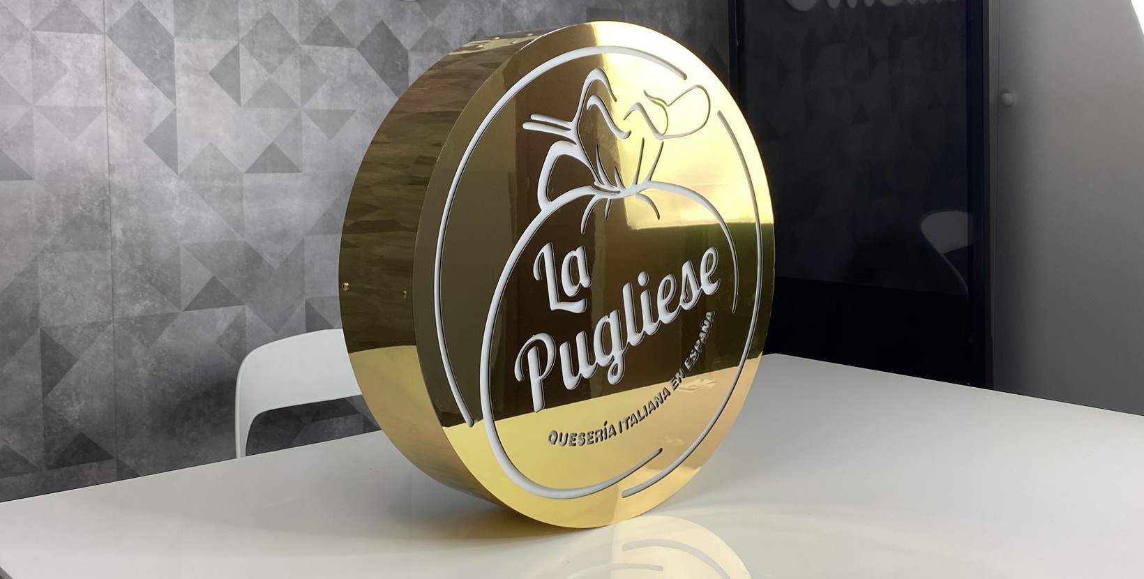 Caisson lumineux rond en dibond | Entièrement personnalisé